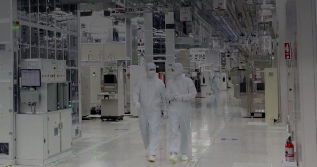 Manufacturing | Foundry | Samsung Semiconductor Global